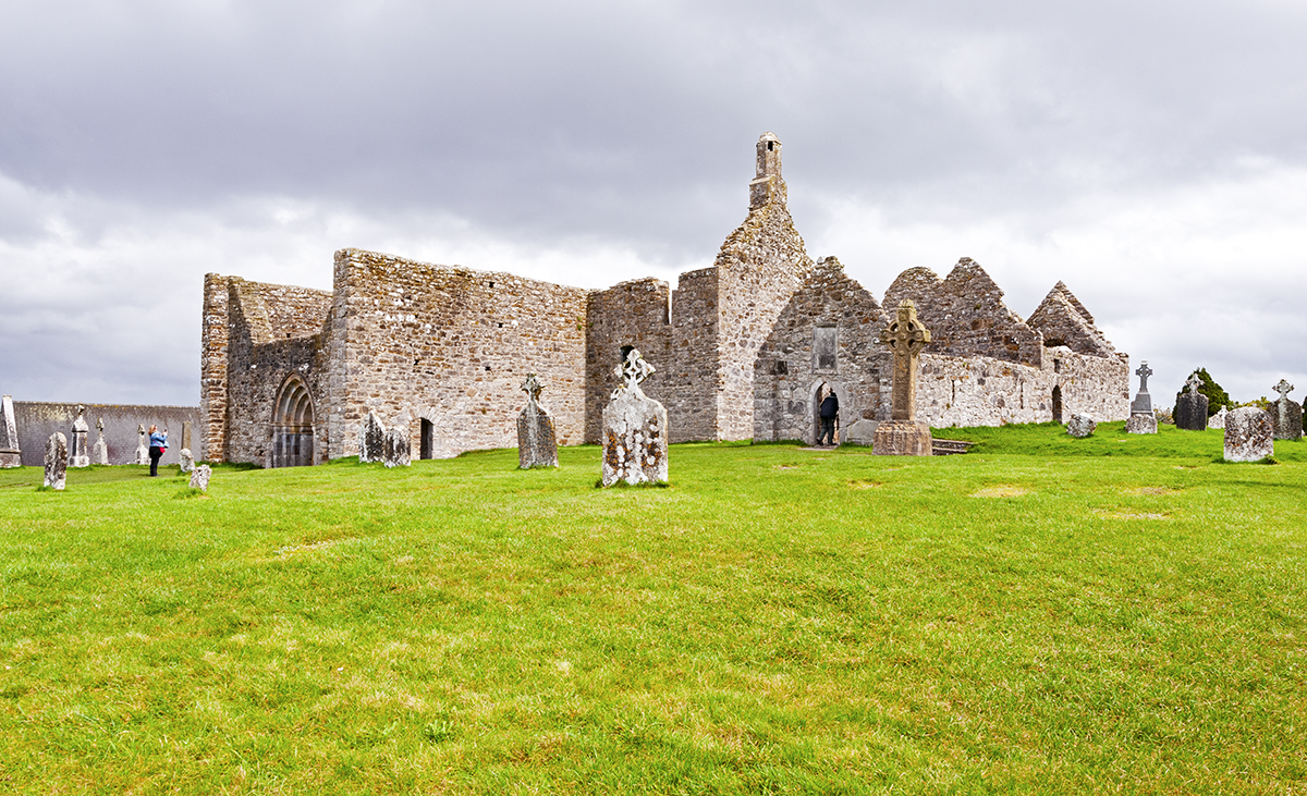 Clonmacnoise: One of Ireland's Amazing Monastic Treasures • Wander Your Way