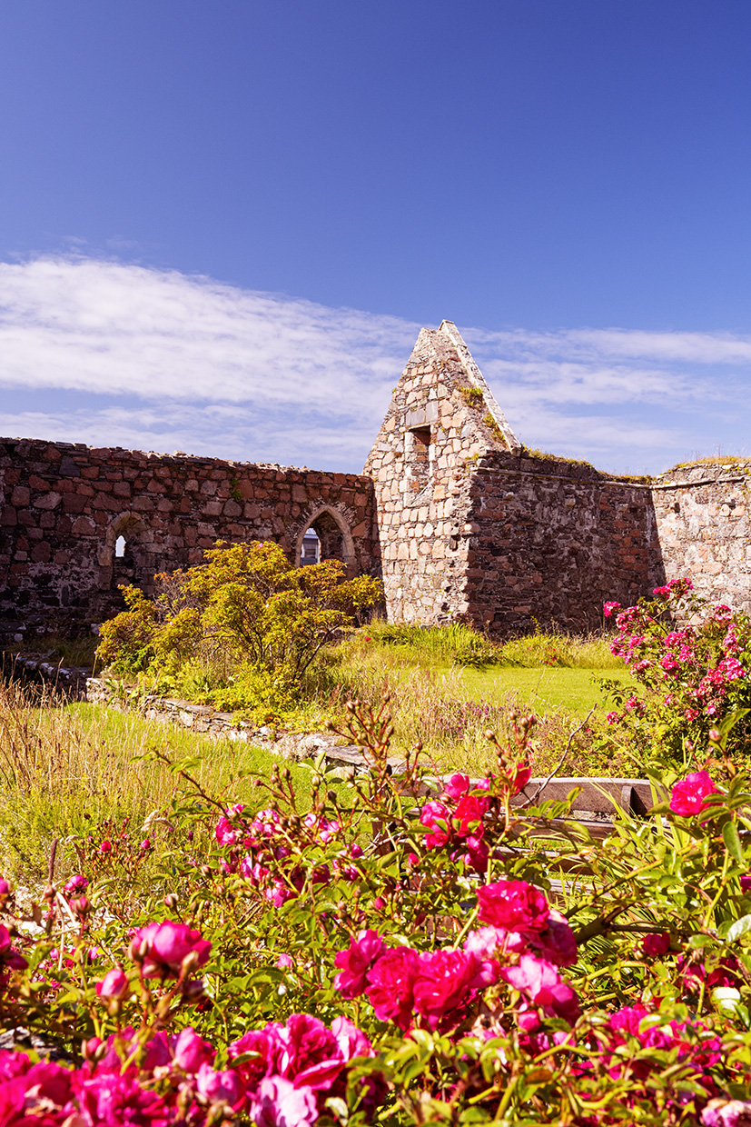 Why You Need to Visit the Amazing Isle of Iona Scotland • Wander Your Way