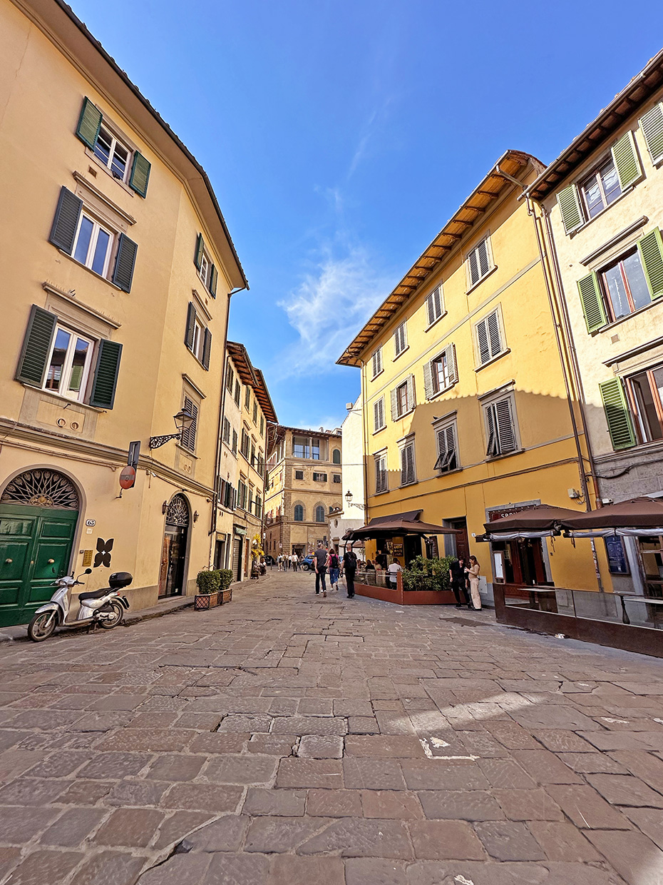 Why the Wonderful Oltrarno Is the Best Neighborhood in Florence ...